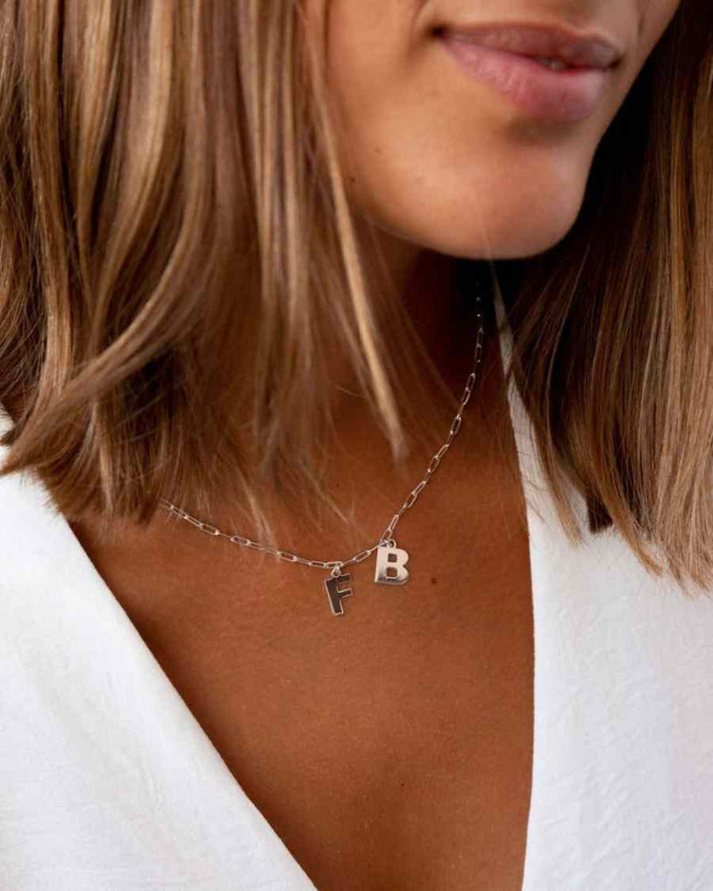 Collares con Iniciales – ANITIALS